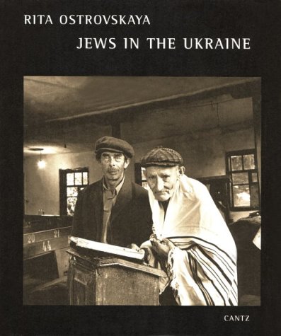 Jews In Ukraine de Rita Ostrovskaya - Relié