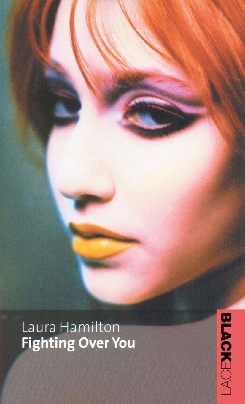 Fighting Over You von Laura Hamilton - paperback